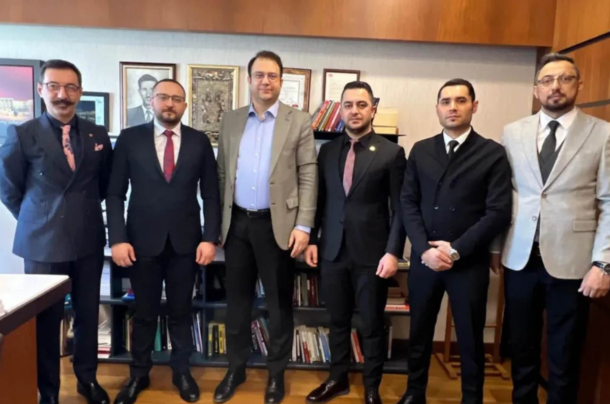 CHP Kars Milletvekili İnan Akgün Alp kimdir? Hukuktan Meclis kürsüsüne ...