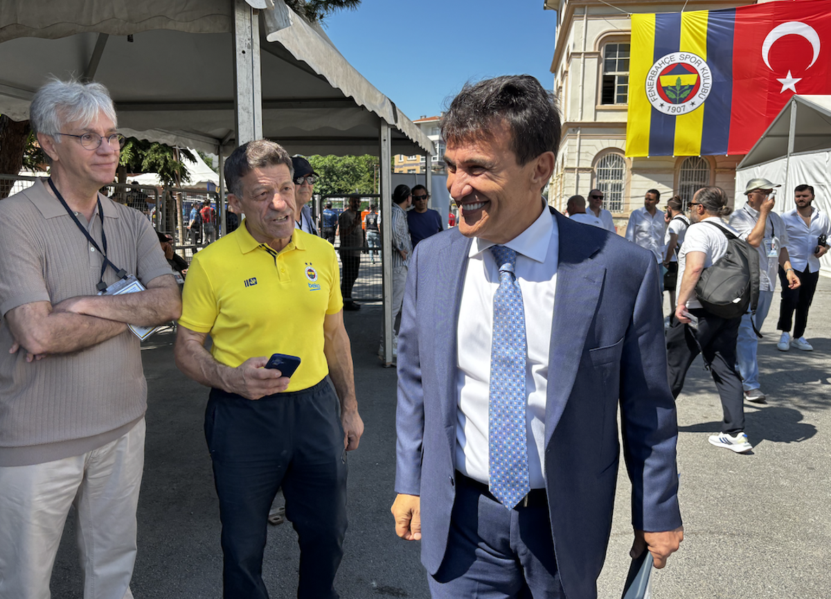 Fenerbahçe'de tarihi kongre maratonu başladı: Aziz Yıldırım ve Hakan ...
