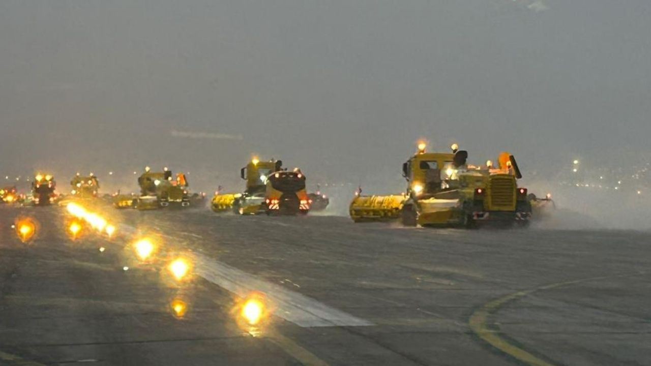 Sabiha Gökçen’de kar mesaisi: Dev tim görev başında!